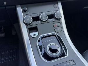 Grey Land Rover Range Rover Evoque 2016 in Utena, with an engine capacity of 2.00 L and mileage of 200 thousand km for 5900 €, photo 15 on AUTOMOTO.COM.LV