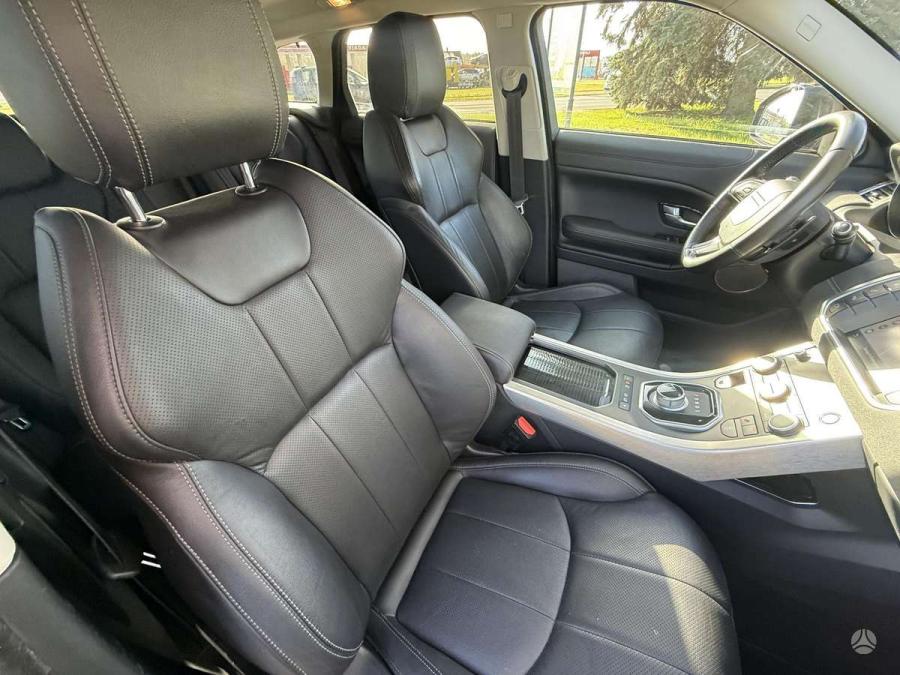 Pelēks Land Rover Range Rover Evoque 2016 Tauragė, ar dzinēja tilpumu 2.00 L un nobraukumu 160 tūkst. km par 9600 €, foto 13 vietnē AUTOMOTO.COM.LV