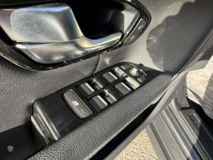 Pelēks Land Rover Range Rover Evoque 2016 Tauragė, ar dzinēja tilpumu 2.00 L un nobraukumu 160 tūkst. km par 9600 €, foto 16 vietnē AUTOMOTO.COM.LV