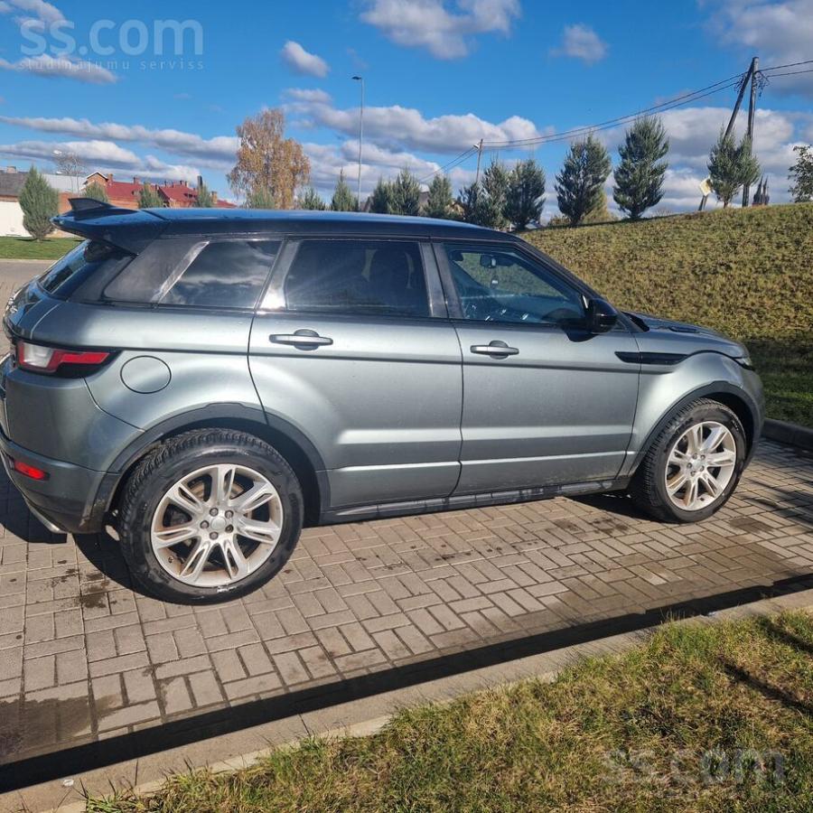 Pelēks Land Rover Range Rover Evoque 2016 Rēzekne, ar dzinēja tilpumu 2.00 L un nobraukumu 155 tūkst. km par 13400 €, foto 4 vietnē AUTOMOTO.COM.LV
