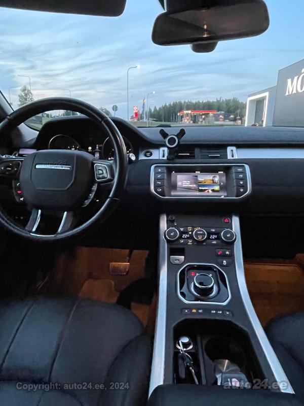 Pelēks Land Rover Range Rover Evoque 2017 Tartu, ar dzinēja tilpumu 2.00 L un nobraukumu 115 tūkst. km par 18900 €, foto 11 vietnē AUTOMOTO.COM.LV
