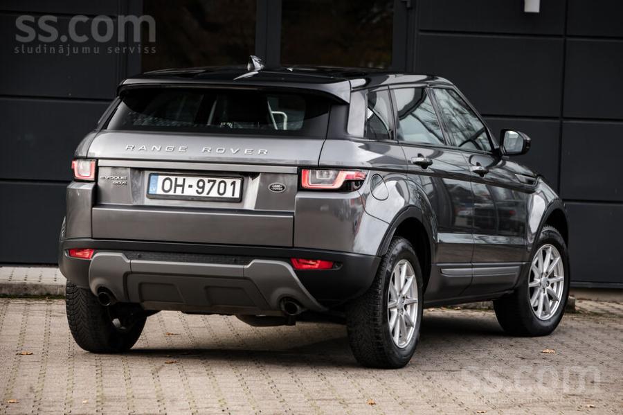Grey Land Rover Range Rover Evoque 2017 in Jelgava, with an engine capacity of 2.00 L and mileage of 162 thousand km for 13750 €, photo 4 on AUTOMOTO.COM.LV