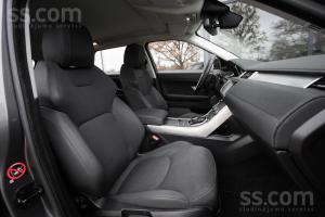 Grey Land Rover Range Rover Evoque 2017 in Jelgava, with an engine capacity of 2.00 L and mileage of 162 thousand km for 13750 €, photo 8 on AUTOMOTO.COM.LV