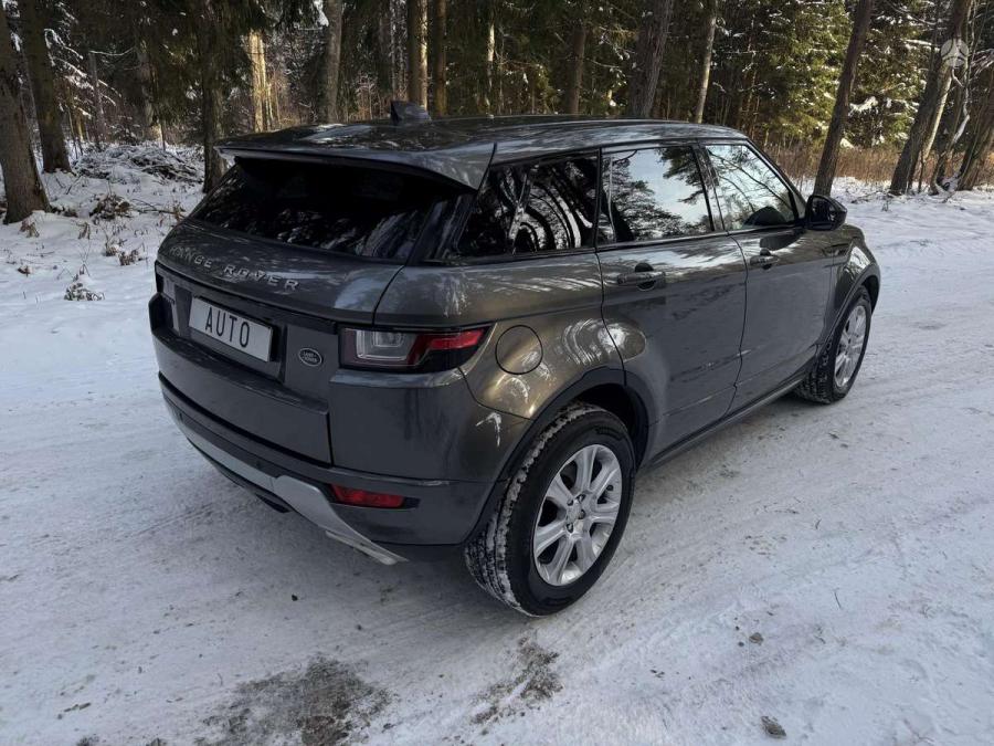 Grey Land Rover Range Rover Evoque 2017 in Taurage, with an engine capacity of 2.00 L and mileage of 142 thousand km for 12400 €, photo 6 on AUTOMOTO.COM.LV