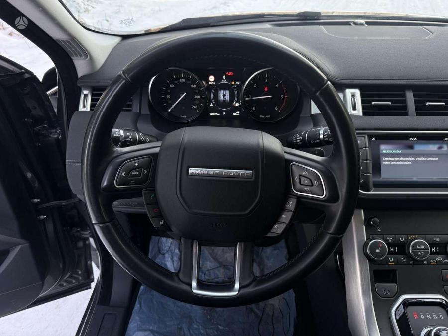 Grey Land Rover Range Rover Evoque 2017 in Taurage, with an engine capacity of 2.00 L and mileage of 142 thousand km for 12400 €, photo 12 on AUTOMOTO.COM.LV