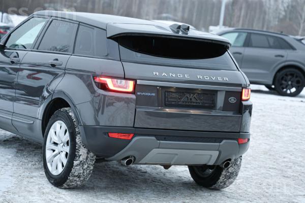 Grey Land Rover Range Rover Evoque 2017 in Jelgava, with an engine capacity of 2.00 L and mileage of 195 thousand km for 11500 €, photo 6 on AUTOMOTO.COM.LV