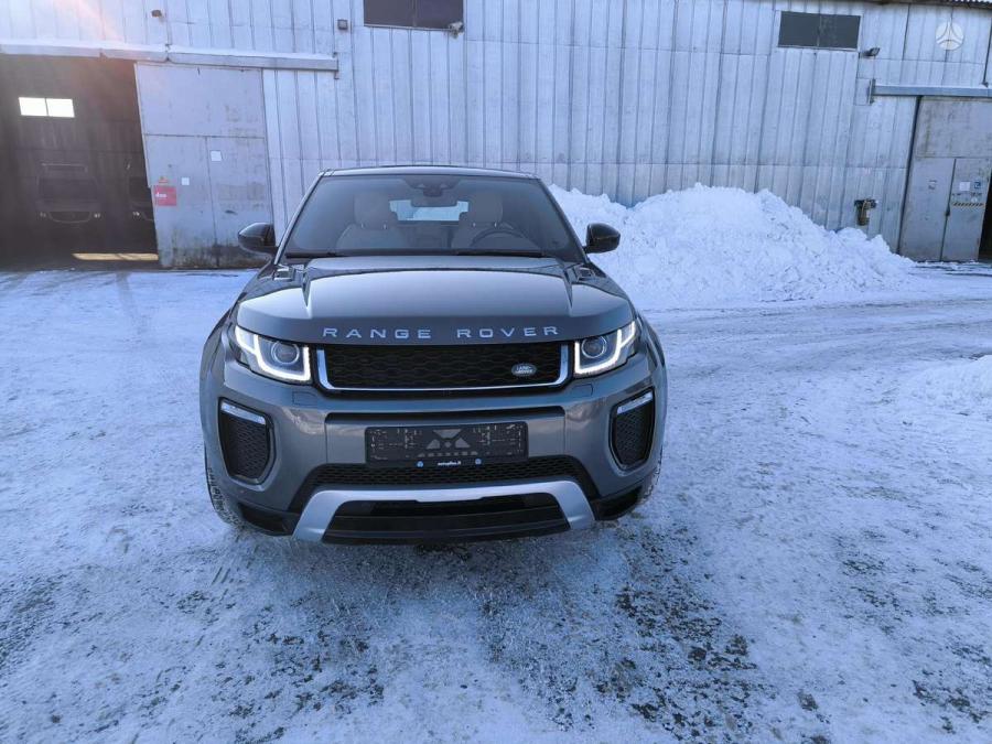 Pelēks Land Rover Range Rover Evoque 2017 Šauļi, ar dzinēja tilpumu 2.00 L un nobraukumu 191 tūkst. km par 13350 €, foto 2 vietnē AUTOMOTO.COM.LV