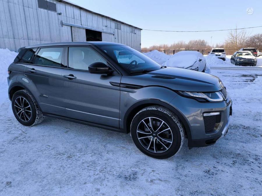 Pelēks Land Rover Range Rover Evoque 2017 Šauļi, ar dzinēja tilpumu 2.00 L un nobraukumu 191 tūkst. km par 13350 €, foto 3 vietnē AUTOMOTO.COM.LV