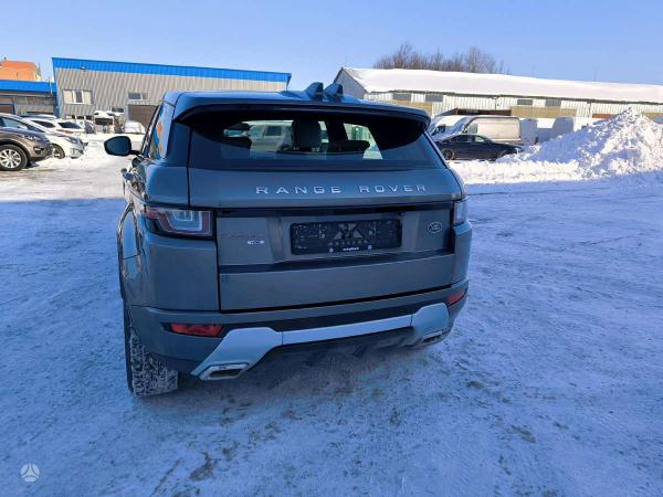 Pelēks Land Rover Range Rover Evoque 2017 Šauļi, ar dzinēja tilpumu 2.00 L un nobraukumu 191 tūkst. km par 13350 €, foto 8 vietnē AUTOMOTO.COM.LV
