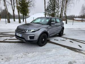 Pelēks Land Rover Range Rover Evoque 2017 Tauragė, ar dzinēja tilpumu 2.00 L un nobraukumu 180 tūkst. km par 7999 €, foto  vietnē AUTOMOTO.COM.LV