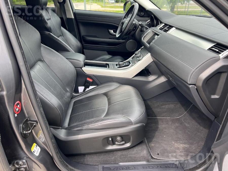 Pelēks Land Rover Range Rover Evoque 2017 Limbaži, ar dzinēja tilpumu 2.00 L un nobraukumu 158 tūkst. km par 13950 €, foto 12 vietnē AUTOMOTO.COM.LV