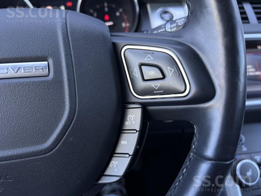 Pelēks Land Rover Range Rover Evoque 2017 Limbaži, ar dzinēja tilpumu 2.00 L un nobraukumu 158 tūkst. km par 13950 €, foto 21 vietnē AUTOMOTO.COM.LV