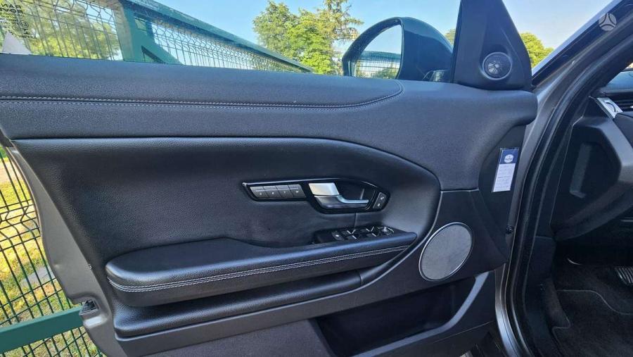 Grey Land Rover Range Rover Evoque 2017 in Prienai, with an engine capacity of 2.00 L and mileage of 183 thousand km for 11999 €, photo 18 on AUTOMOTO.COM.LV
