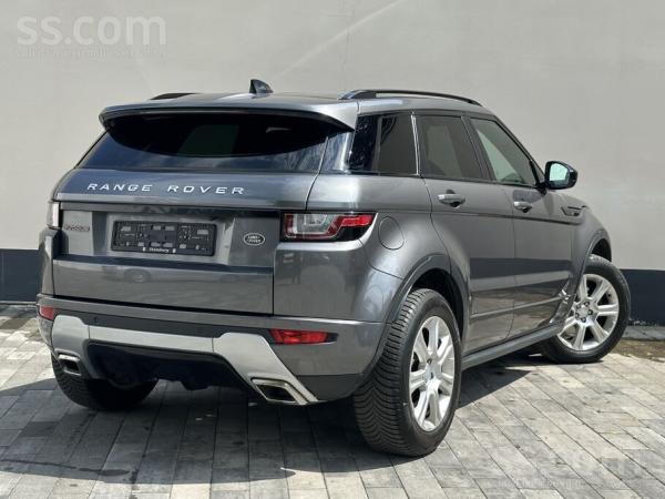 Pelēks Land Rover Range Rover Evoque 2017 Rīga, ar dzinēja tilpumu 2.00 L un nobraukumu 143 tūkst. km par 12999 €, foto 4 vietnē AUTOMOTO.COM.LV