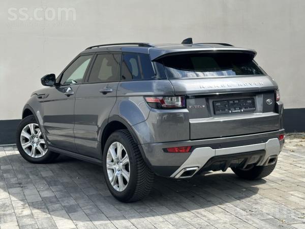Pelēks Land Rover Range Rover Evoque 2017 Rīga, ar dzinēja tilpumu 2.00 L un nobraukumu 143 tūkst. km par 12999 €, foto 6 vietnē AUTOMOTO.COM.LV