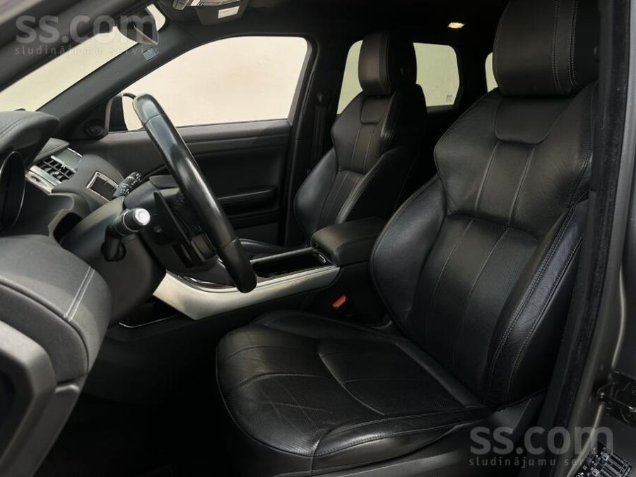 Grey Land Rover Range Rover Evoque 2017 in Riga, with an engine capacity of 2.00 L and mileage of 143 thousand km for 12999 €, photo 8 on AUTOMOTO.COM.LV