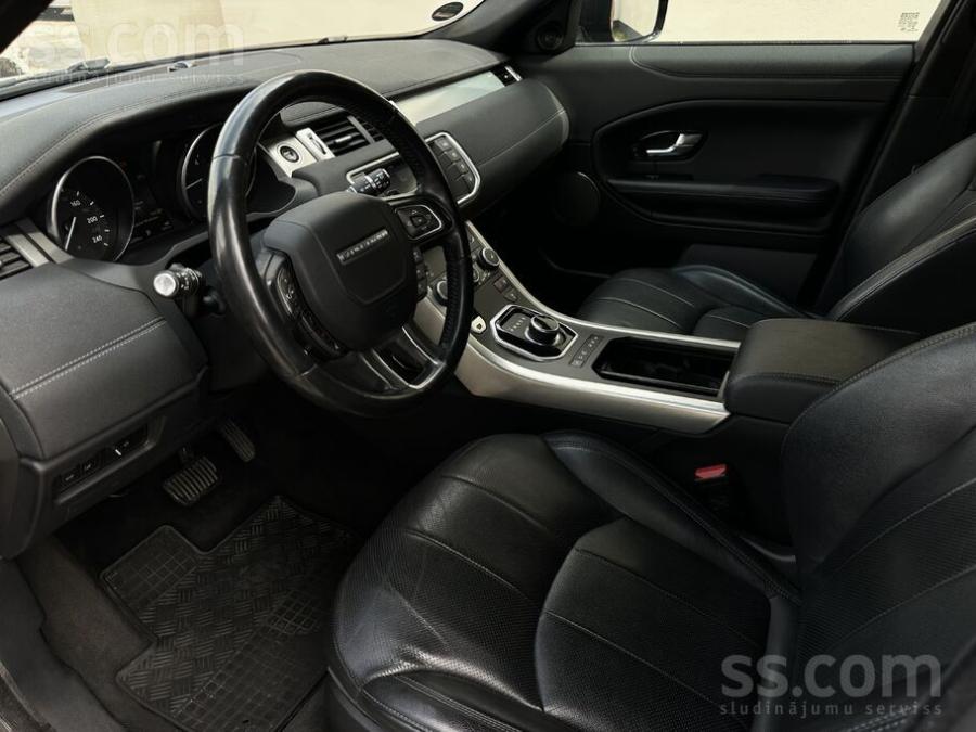 Grey Land Rover Range Rover Evoque 2017 in Riga, with an engine capacity of 2.00 L and mileage of 143 thousand km for 12999 €, photo 9 on AUTOMOTO.COM.LV