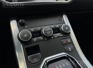 Grey Land Rover Range Rover Evoque 2017 in Riga, with an engine capacity of 2.00 L and mileage of 143 thousand km for 12999 €, photo 17 on AUTOMOTO.COM.LV