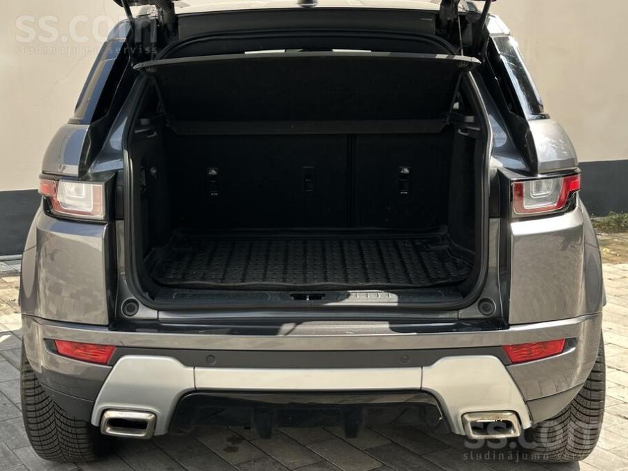 Grey Land Rover Range Rover Evoque 2017 in Riga, with an engine capacity of 2.00 L and mileage of 143 thousand km for 12999 €, photo 23 on AUTOMOTO.COM.LV