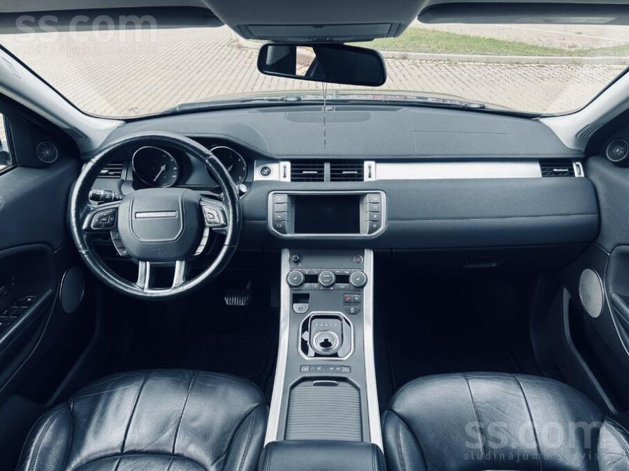 Grey Land Rover Range Rover Evoque 2017 in Riga, with an engine capacity of 2.00 L and mileage of 202 thousand km for 11870 €, photo 7 on AUTOMOTO.COM.LV