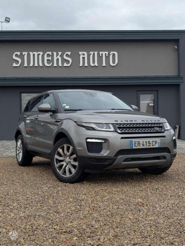 Land Rover Range Rover Evoque 2017 in Taurage on AUTOMOTO.COM.LV Grey Land Rover Range Rover Evoque 2017 in Taurage, with an engine capacity of 2.00 L and mileage of 180 thousand km for 8850 €, photo 3 on AUTOMOTO.COM.LV