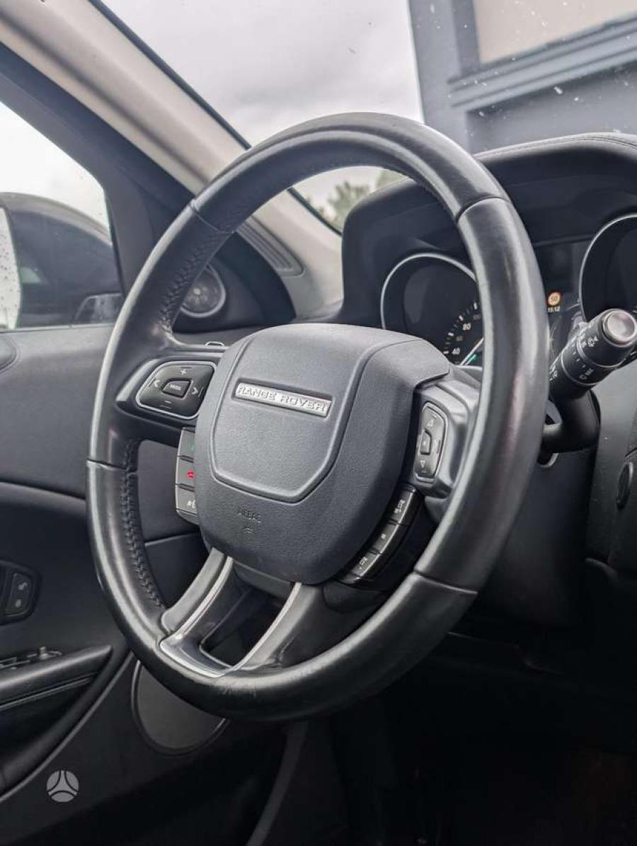 Grey Land Rover Range Rover Evoque 2017 in Taurage, with an engine capacity of 2.00 L and mileage of 180 thousand km for 8850 €, photo 12 on AUTOMOTO.COM.LV