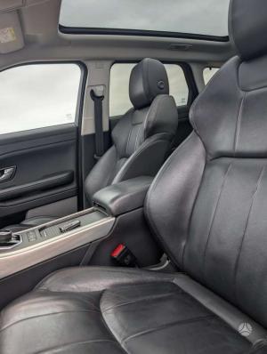 Grey Land Rover Range Rover Evoque 2017 in Taurage, with an engine capacity of 2.00 L and mileage of 180 thousand km for 8850 €, photo 13 on AUTOMOTO.COM.LV