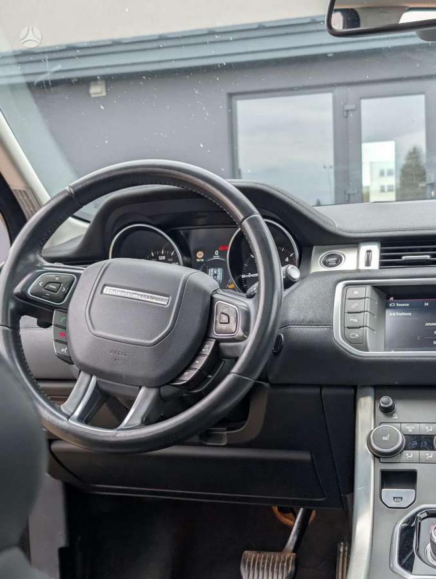Grey Land Rover Range Rover Evoque 2017 in Taurage, with an engine capacity of 2.00 L and mileage of 180 thousand km for 8850 €, photo 20 on AUTOMOTO.COM.LV
