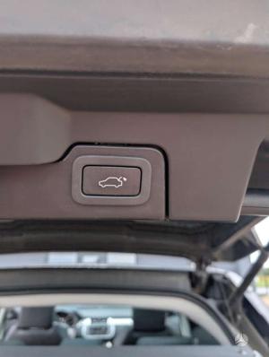 Grey Land Rover Range Rover Evoque 2017 in Taurage, with an engine capacity of 2.00 L and mileage of 180 thousand km for 8850 €, photo 24 on AUTOMOTO.COM.LV