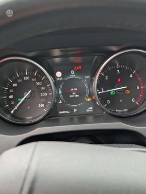 Grey Land Rover Range Rover Evoque 2017 in Taurage, with an engine capacity of 2.00 L and mileage of 180 thousand km for 8850 €, photo 25 on AUTOMOTO.COM.LV