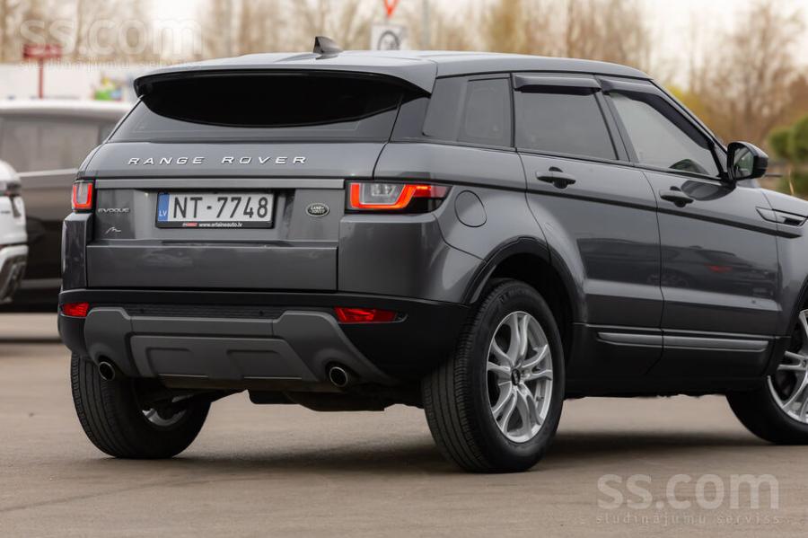 Pelēks Land Rover Range Rover Evoque 2018 Jelgava, ar dzinēja tilpumu 2.00 L un nobraukumu 0 tūkst. km par 9350 €, foto 9 vietnē AUTOMOTO.COM.LV