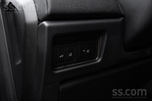 Pelēks Land Rover Range Rover Evoque 2018 Jelgava, ar dzinēja tilpumu 2.00 L un nobraukumu 0 tūkst. km par 9350 €, foto 12 vietnē AUTOMOTO.COM.LV