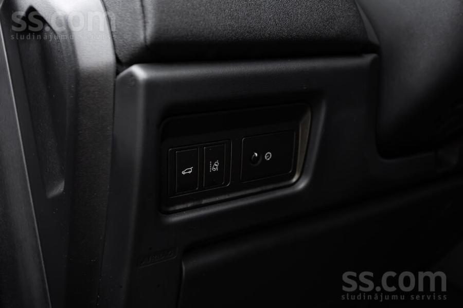 Pelēks Land Rover Range Rover Evoque 2018 Jelgava, ar dzinēja tilpumu 2.00 L un nobraukumu 0 tūkst. km par 9350 €, foto 12 vietnē AUTOMOTO.COM.LV