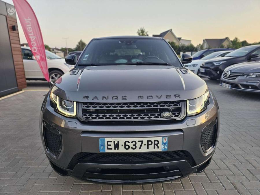 Pelēks Land Rover Range Rover Evoque 2018 Tauragė, ar dzinēja tilpumu 2.00 L un nobraukumu 163 tūkst. km par 9700 €, foto 3 vietnē AUTOMOTO.COM.LV