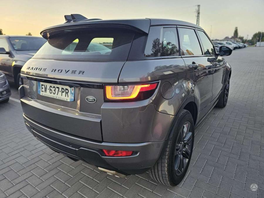 Pelēks Land Rover Range Rover Evoque 2018 Tauragė, ar dzinēja tilpumu 2.00 L un nobraukumu 163 tūkst. km par 9700 €, foto 7 vietnē AUTOMOTO.COM.LV