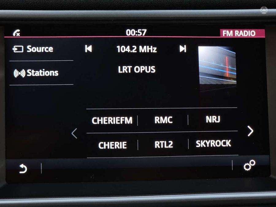 Pelēks Land Rover Range Rover Evoque 2018 Tauragė, ar dzinēja tilpumu 2.00 L un nobraukumu 163 tūkst. km par 9700 €, foto 26 vietnē AUTOMOTO.COM.LV