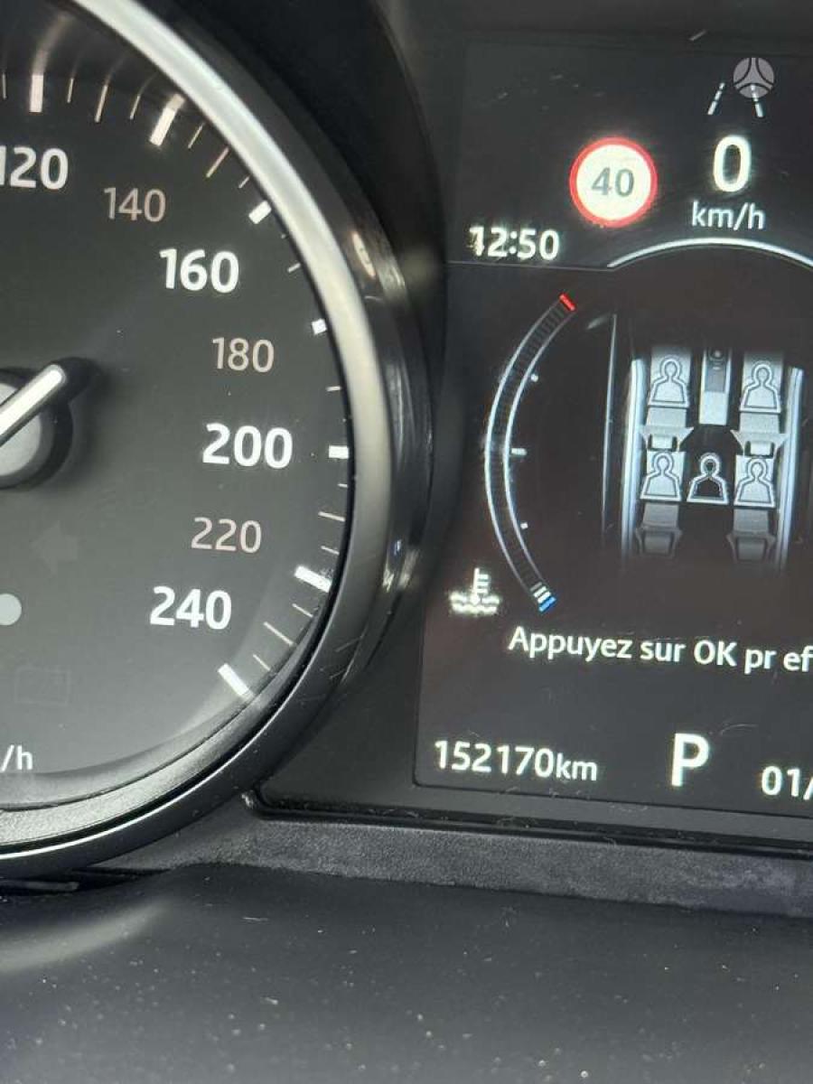 Pelēks Land Rover Range Rover Evoque 2018 Telšiai, ar dzinēja tilpumu 2.00 L un nobraukumu 150 tūkst. km par 13500 €, foto 9 vietnē AUTOMOTO.COM.LV