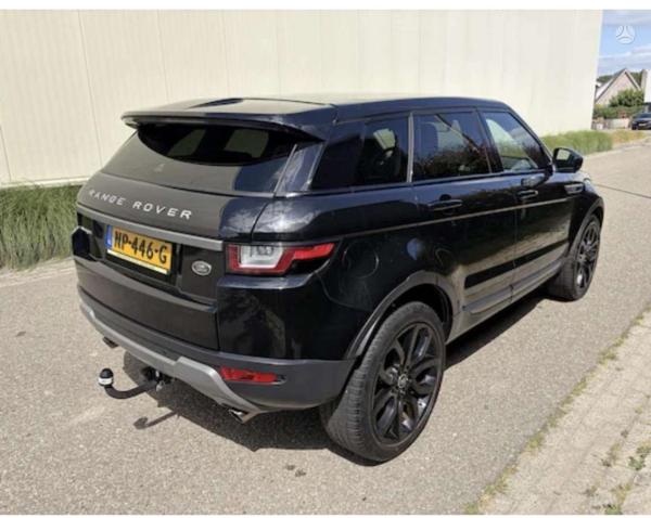 Grey Land Rover Range Rover Evoque 2018 in Panevezys, with an engine capacity of 2.00 L and mileage of 120 thousand km for 16500 €, photo 4 on AUTOMOTO.COM.LV