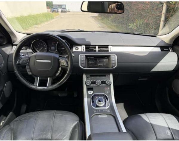 Grey Land Rover Range Rover Evoque 2018 in Panevezys, with an engine capacity of 2.00 L and mileage of 120 thousand km for 16500 €, photo 8 on AUTOMOTO.COM.LV