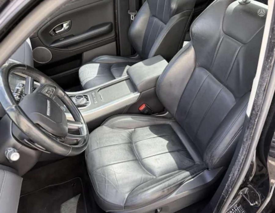 Grey Land Rover Range Rover Evoque 2018 in Panevezys, with an engine capacity of 2.00 L and mileage of 120 thousand km for 16500 €, photo 12 on AUTOMOTO.COM.LV