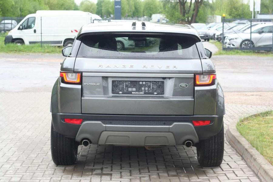 Grey Land Rover Range Rover Evoque 2019 in Kaunas, with an engine capacity of 2.00 L and mileage of 180 thousand km for 13700 €, photo 6 on AUTOMOTO.COM.LV