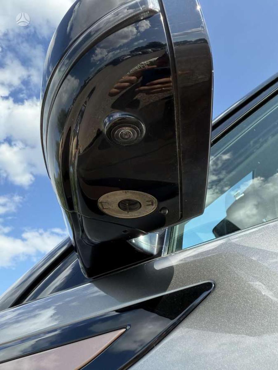Grey Land Rover Range Rover Evoque 2019 in Utena, with an engine capacity of 2.00 L and mileage of 187 thousand km for 13700 €, photo 12 on AUTOMOTO.COM.LV