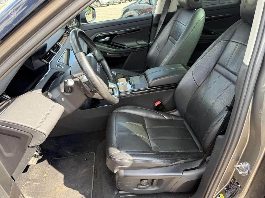 Grey Land Rover Range Rover Evoque 2019 in Utena, with an engine capacity of 2.00 L and mileage of 187 thousand km for 13700 €, photo 16 on AUTOMOTO.COM.LV