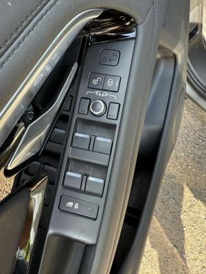 Grey Land Rover Range Rover Evoque 2019 in Utena, with an engine capacity of 2.00 L and mileage of 187 thousand km for 13700 €, photo 20 on AUTOMOTO.COM.LV