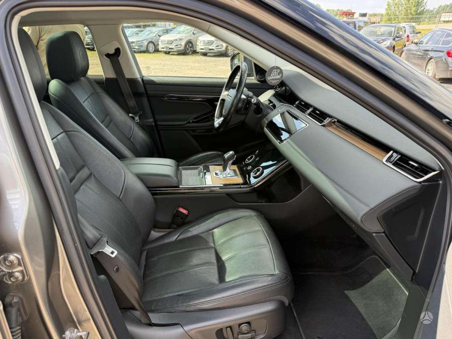 Grey Land Rover Range Rover Evoque 2019 in Utena, with an engine capacity of 2.00 L and mileage of 187 thousand km for 13700 €, photo 22 on AUTOMOTO.COM.LV