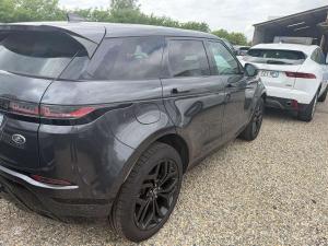 Grey Land Rover Range Rover Evoque 2019 in Taurage, with an engine capacity of 2.00 L and mileage of 203 thousand km for 16200 €, photo 4 on AUTOMOTO.COM.LV