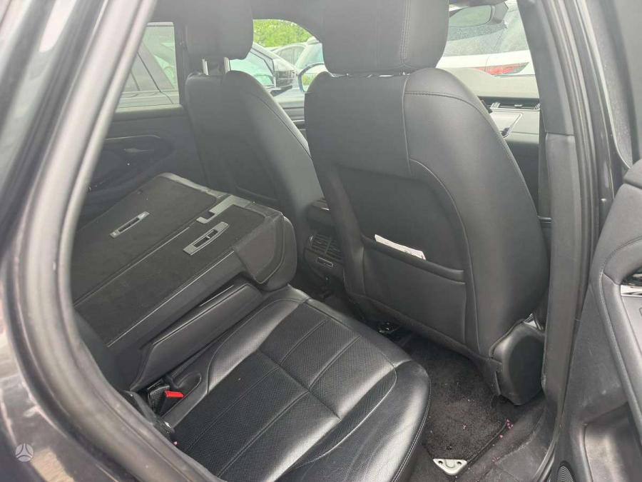 Grey Land Rover Range Rover Evoque 2019 in Taurage, with an engine capacity of 2.00 L and mileage of 203 thousand km for 16200 €, photo 7 on AUTOMOTO.COM.LV