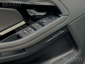 Grey Land Rover Range Rover Evoque 2019 in Daugavpils, with an engine capacity of 2.00 L and mileage of 197 thousand km for 21500 €, photo 7 on AUTOMOTO.COM.LV