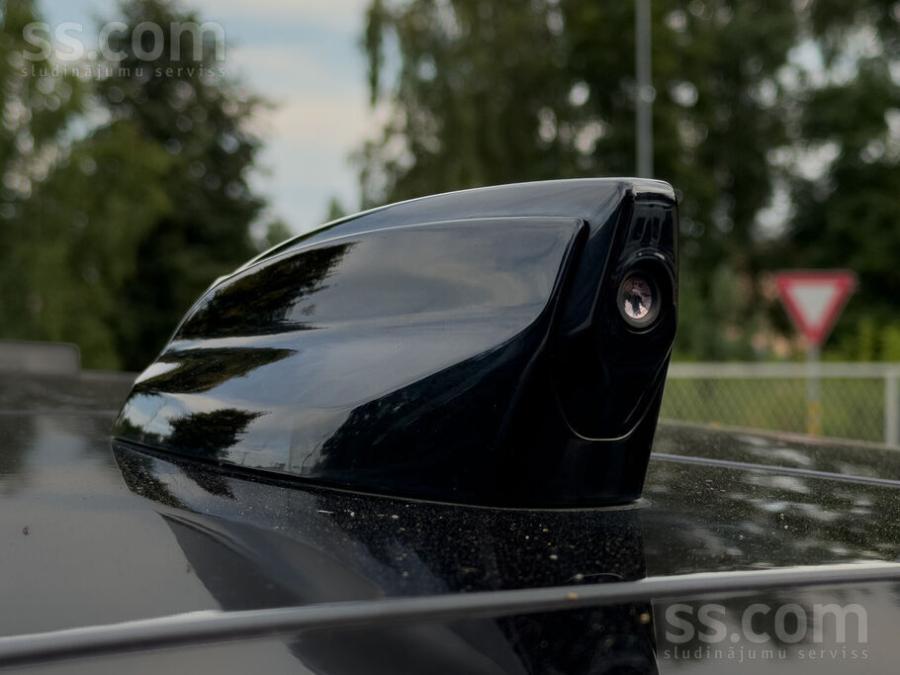 Grey Land Rover Range Rover Evoque 2019 in Daugavpils, with an engine capacity of 2.00 L and mileage of 197 thousand km for 21500 €, photo 11 on AUTOMOTO.COM.LV