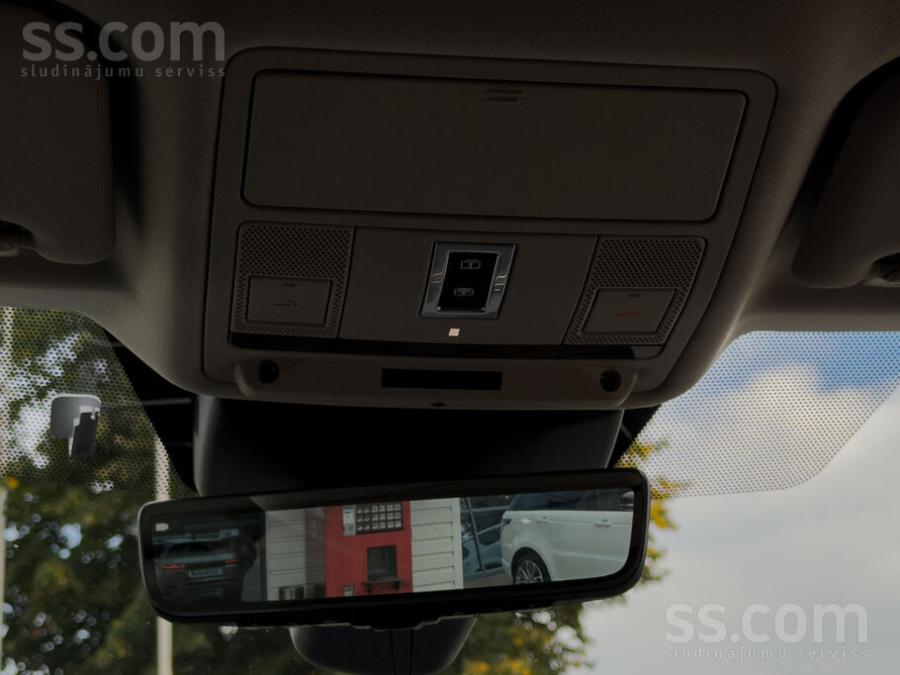 Grey Land Rover Range Rover Evoque 2019 in Daugavpils, with an engine capacity of 2.00 L and mileage of 197 thousand km for 21500 €, photo 23 on AUTOMOTO.COM.LV